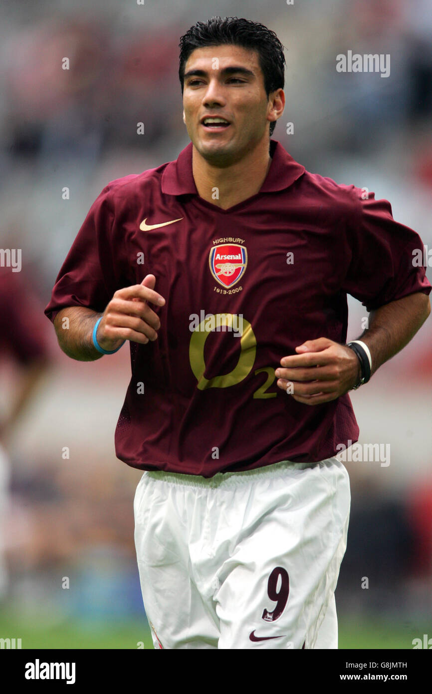 Soccer - LG Amsterdam Tournament 2005 - Arsenal v FC Porto - Amsterdam ...