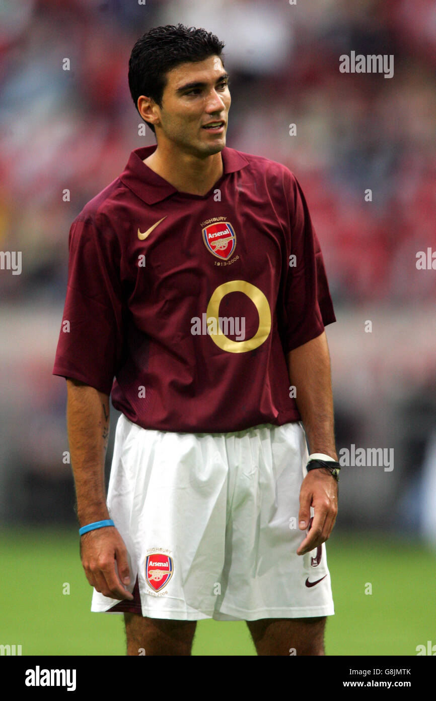 Soccer - LG Amsterdam Tournament 2005 - Arsenal v FC Porto - Amsterdam ...