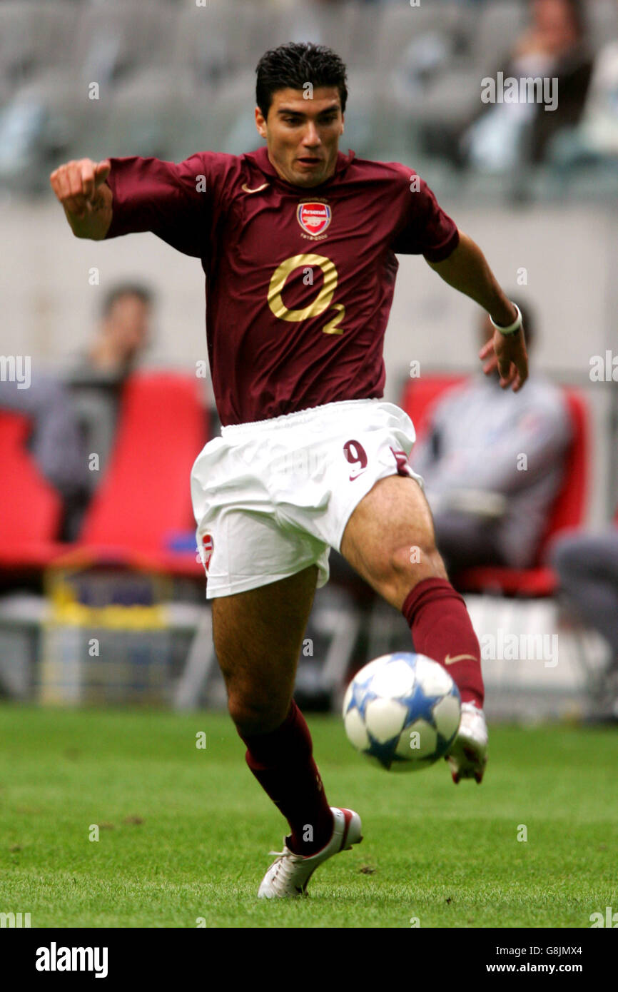 Jose antonio reyes arsenal hi-res stock photography and images - Alamy