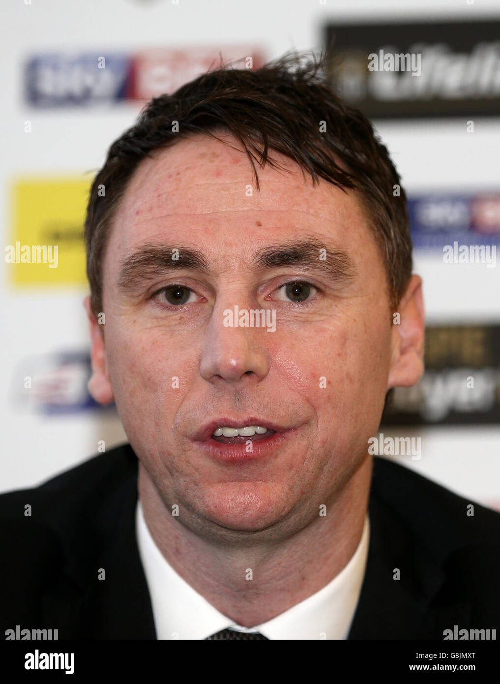 Jamie fullarton unveiling meadow lane hi-res stock photography and ...