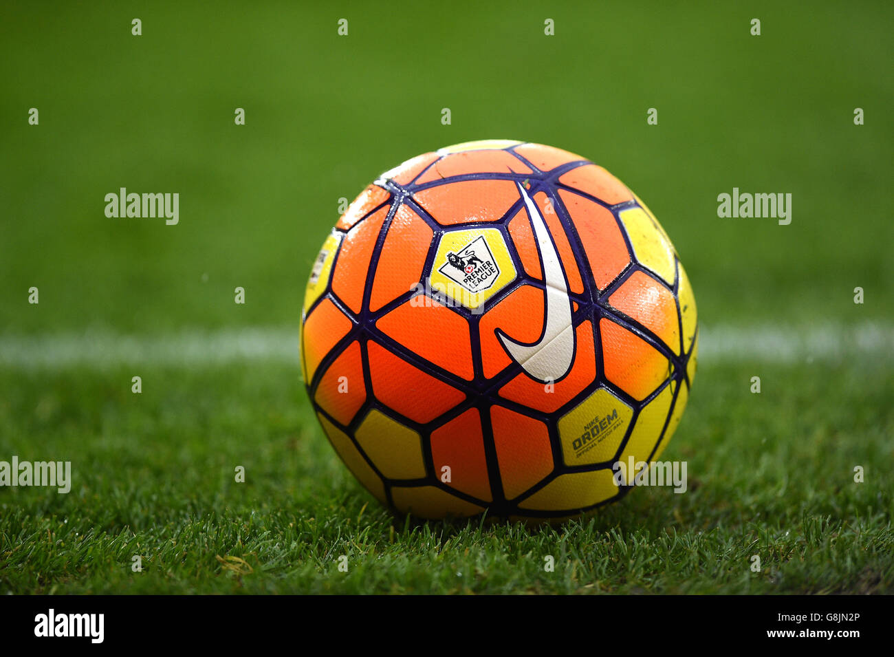 Football soccer ordem matchball match ball gspo generic ampics hi-res stock photography and ...