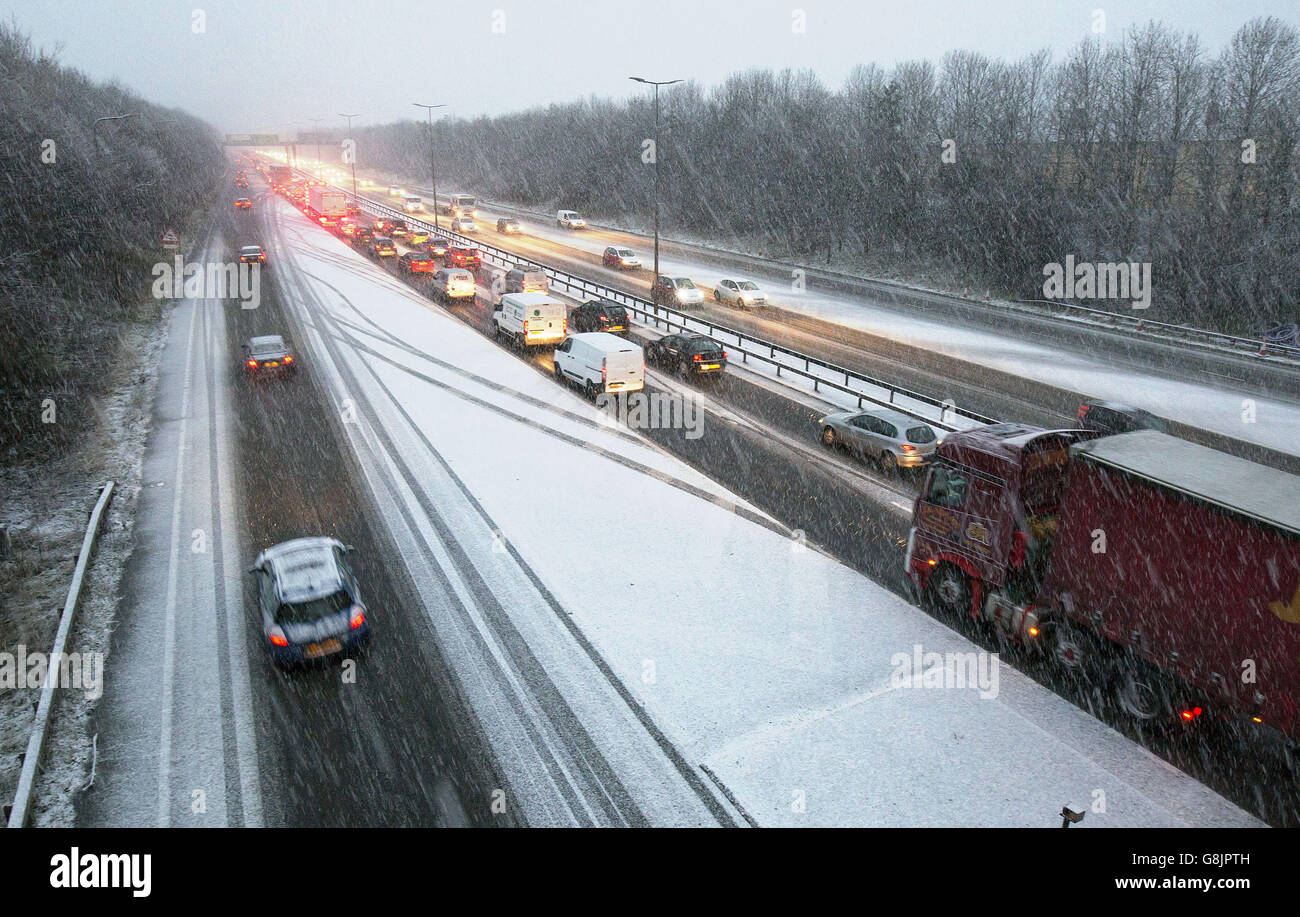 Snow coming down in newcastle over the a1 hi-res stock photography and ...
