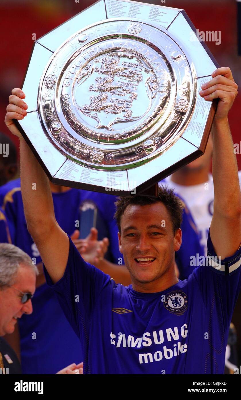 Fa community shield millennium stadium hi-res stock photography and ...