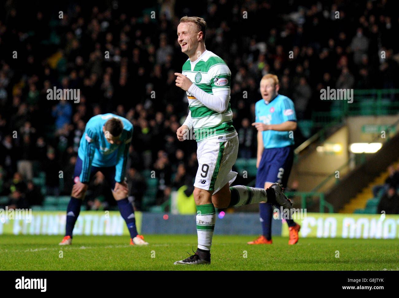 Scottish premiership game at celtic park hi-res stock photography and ...