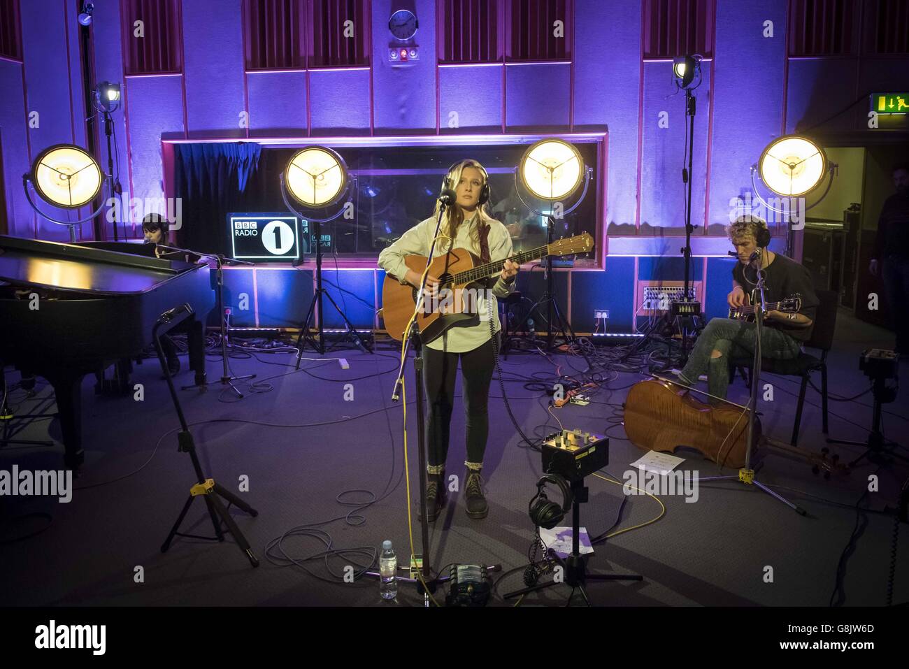 Billie marten on stage hi-res stock photography and images - Alamy