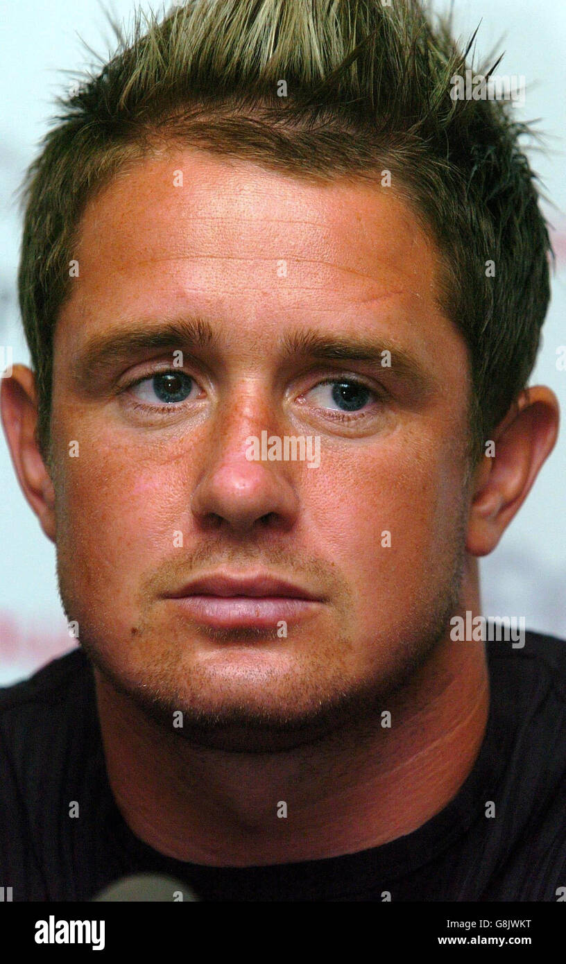 Shane Williams - Ospreys stadium Stock Photo - Alamy