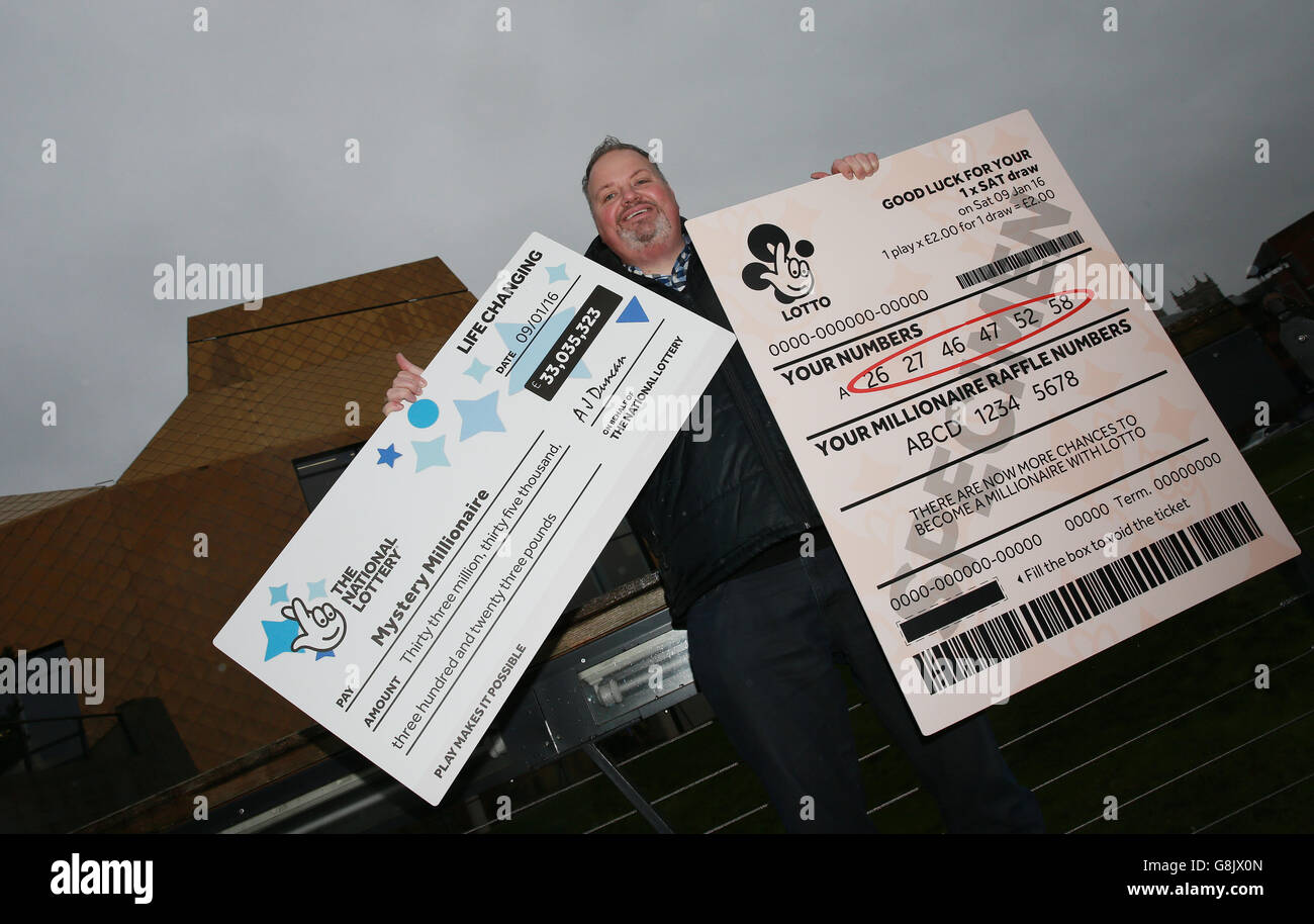 Lotto jackpot winners Stock Photo - Alamy