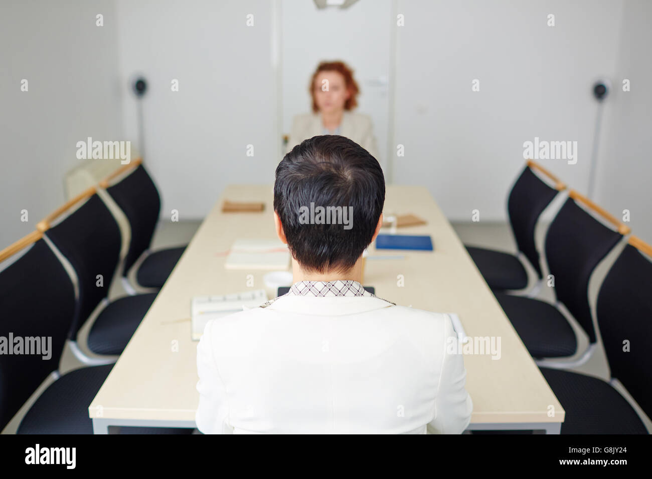 Employer table hi-res stock photography and images - Alamy