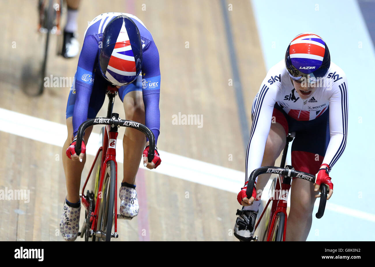 Great Britain's Emily Nelson (right) wins the Women's Scratch Race with ...