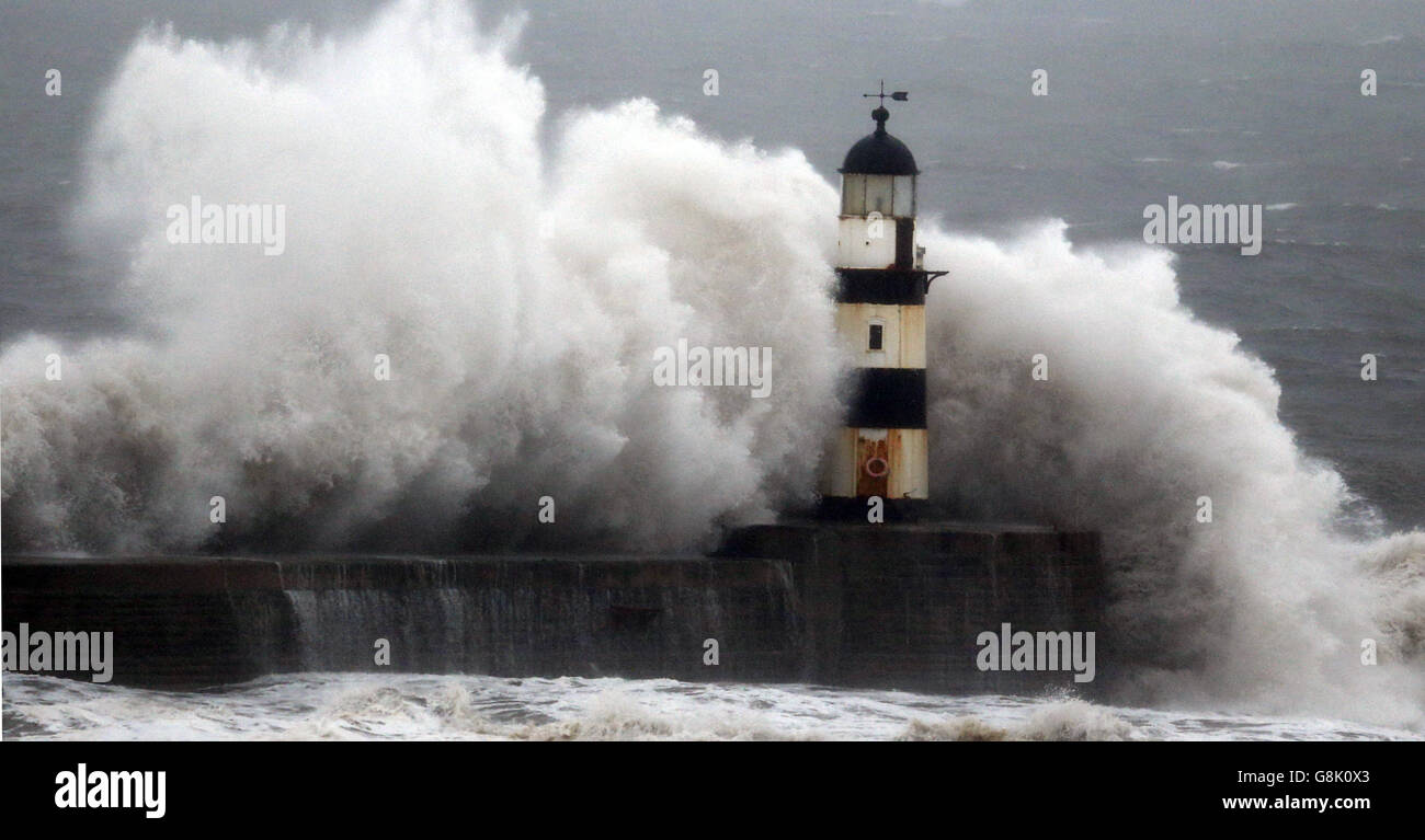 Winter weather Jan 3rd 2016. Huge waves hit Seaham Lighthouse in Durham ...