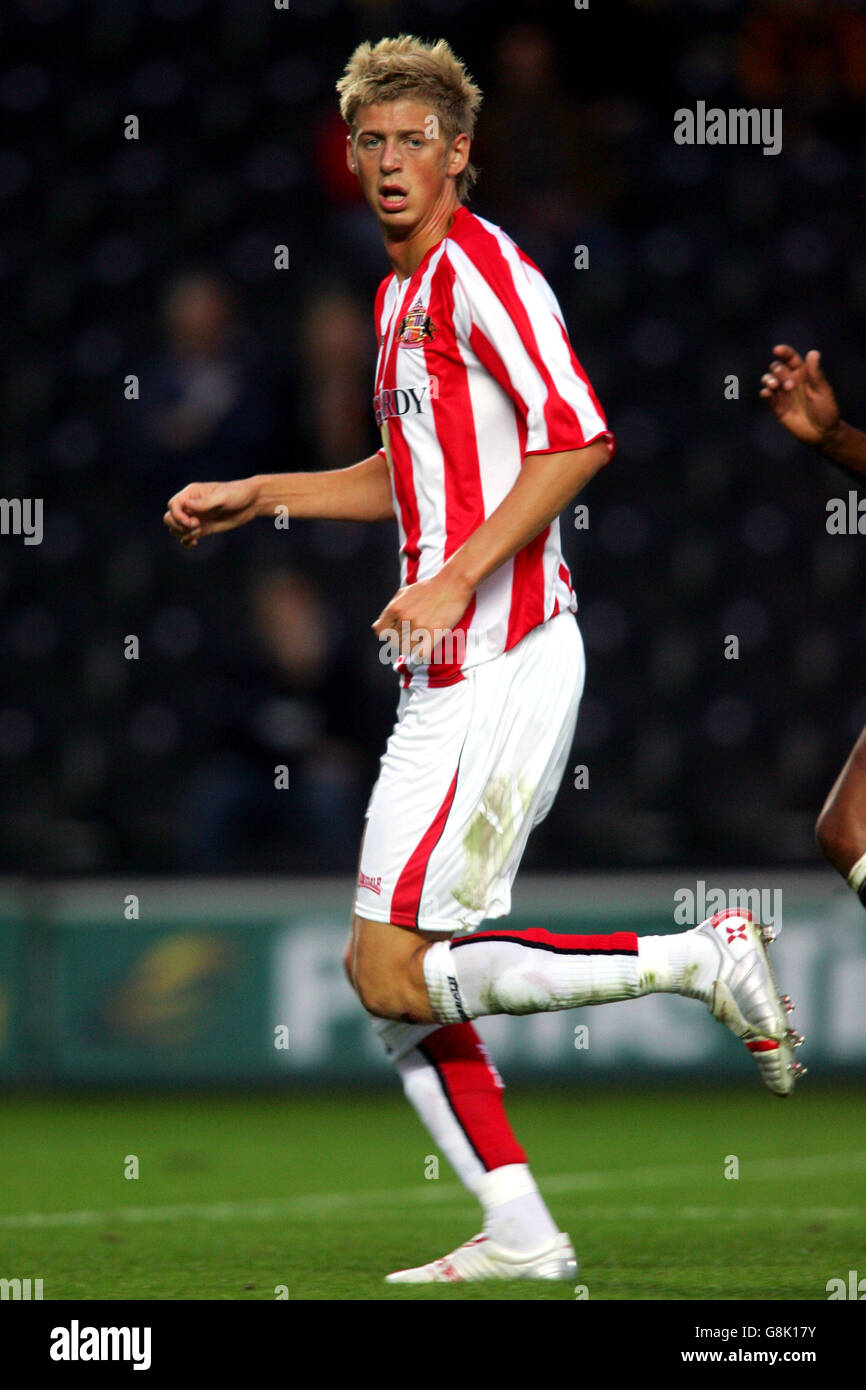 Jonathan Sunderland High Resolution Stock Photography and Images - Alamy