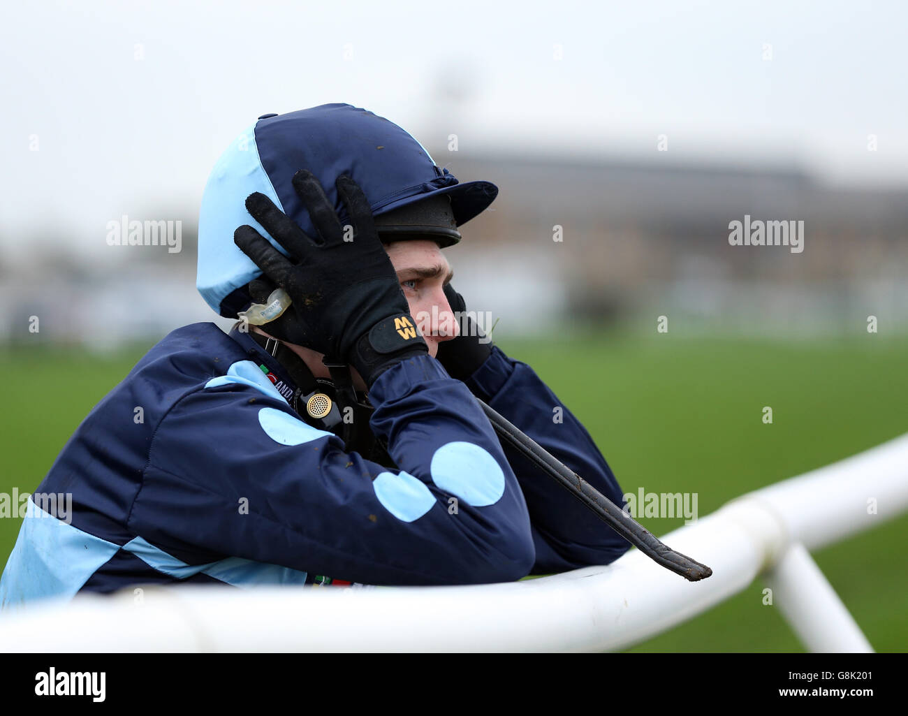 Horse racing from huntingdon racecourse hi-res stock photography and ...