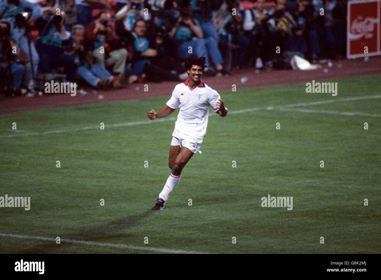Frank rijkaard ac milan hi-res stock photography and images - Alamy