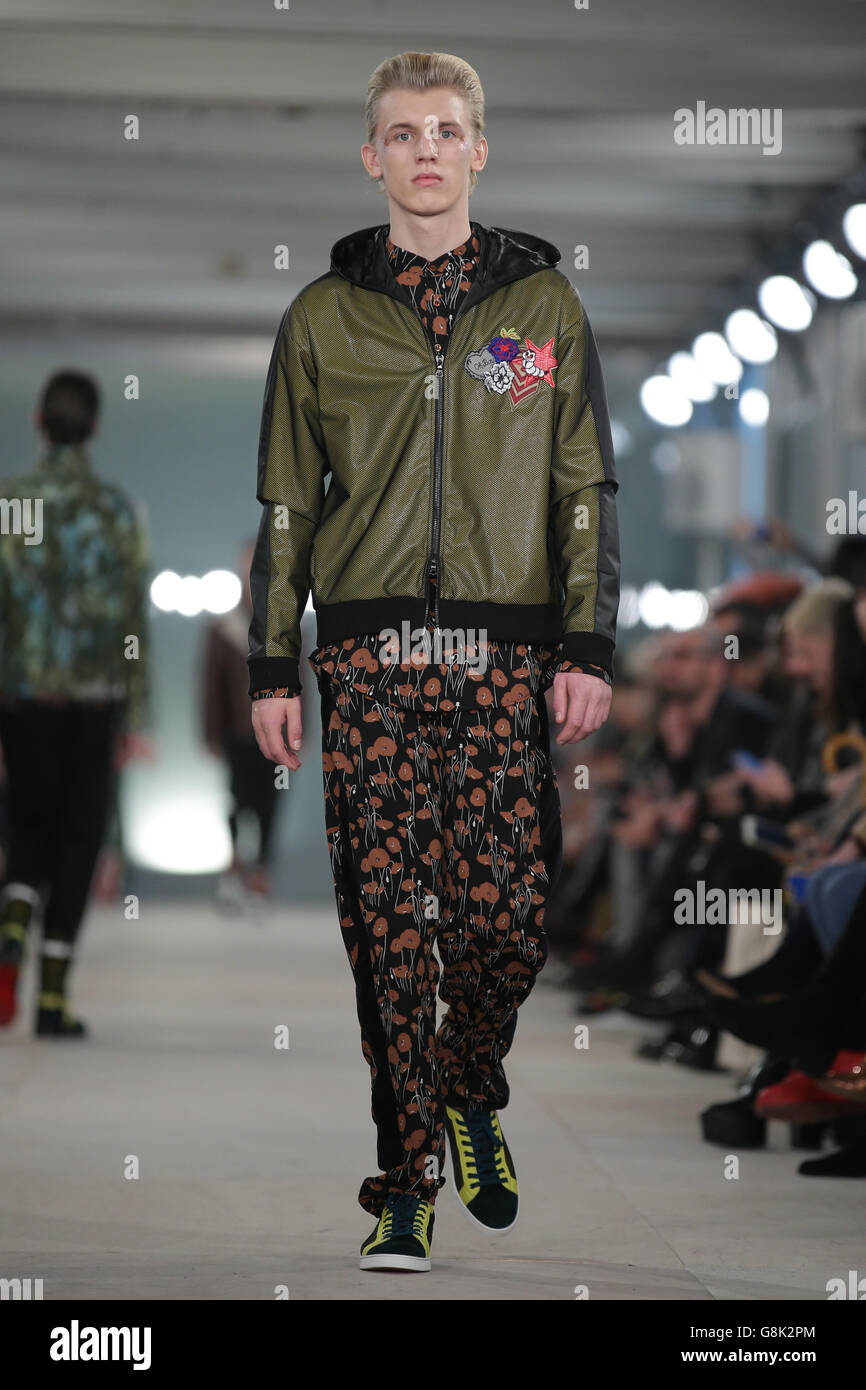 James Long Catwalk - London Collections Men AW2016 Stock Photo - Alamy