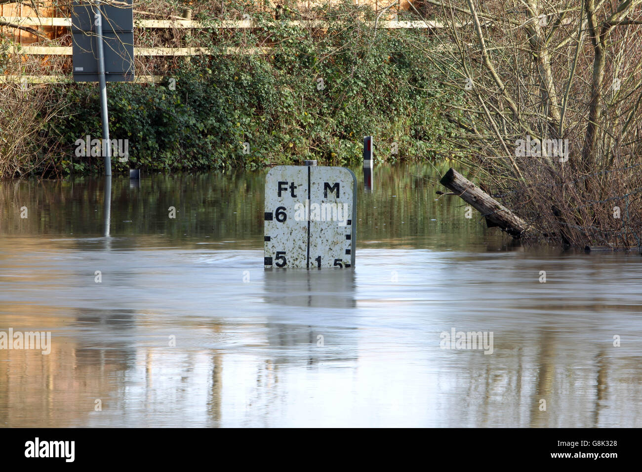 The loddon river hi-res stock photography and images - Alamy