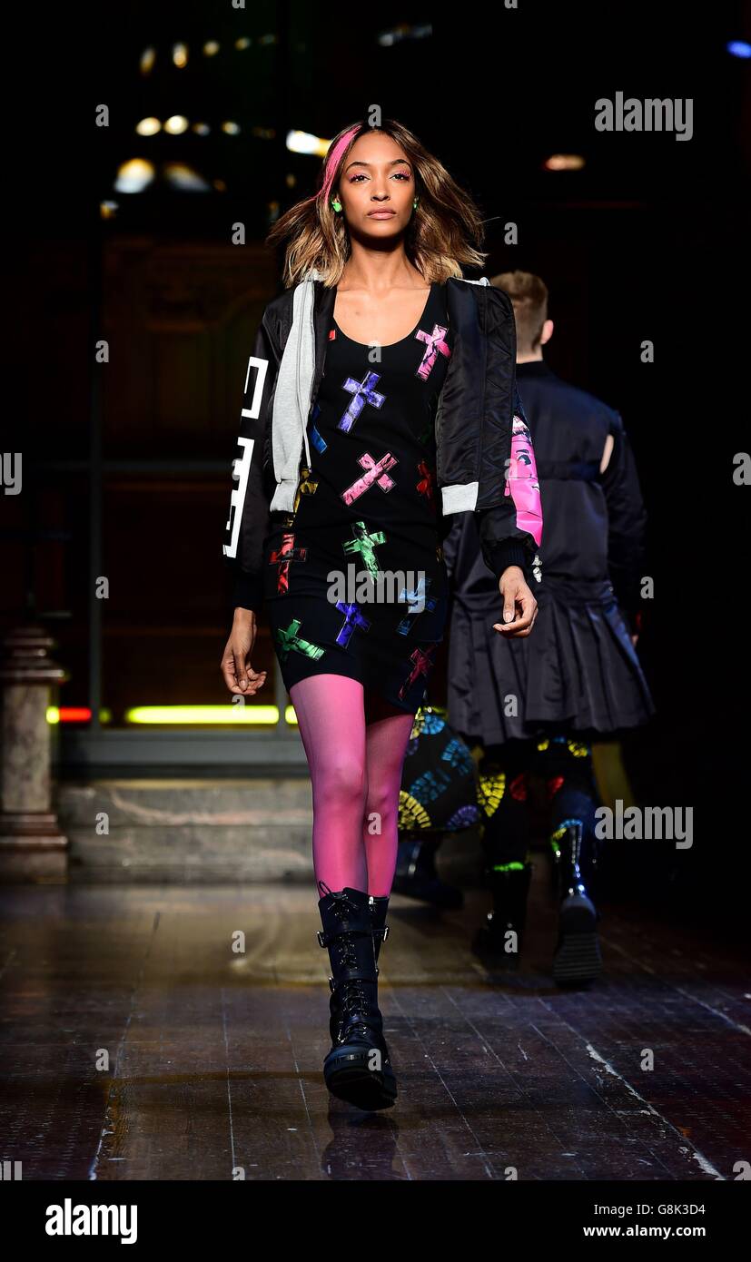 Moschino Catwalk - London Collections Men AW2016 Stock Photo - Alamy