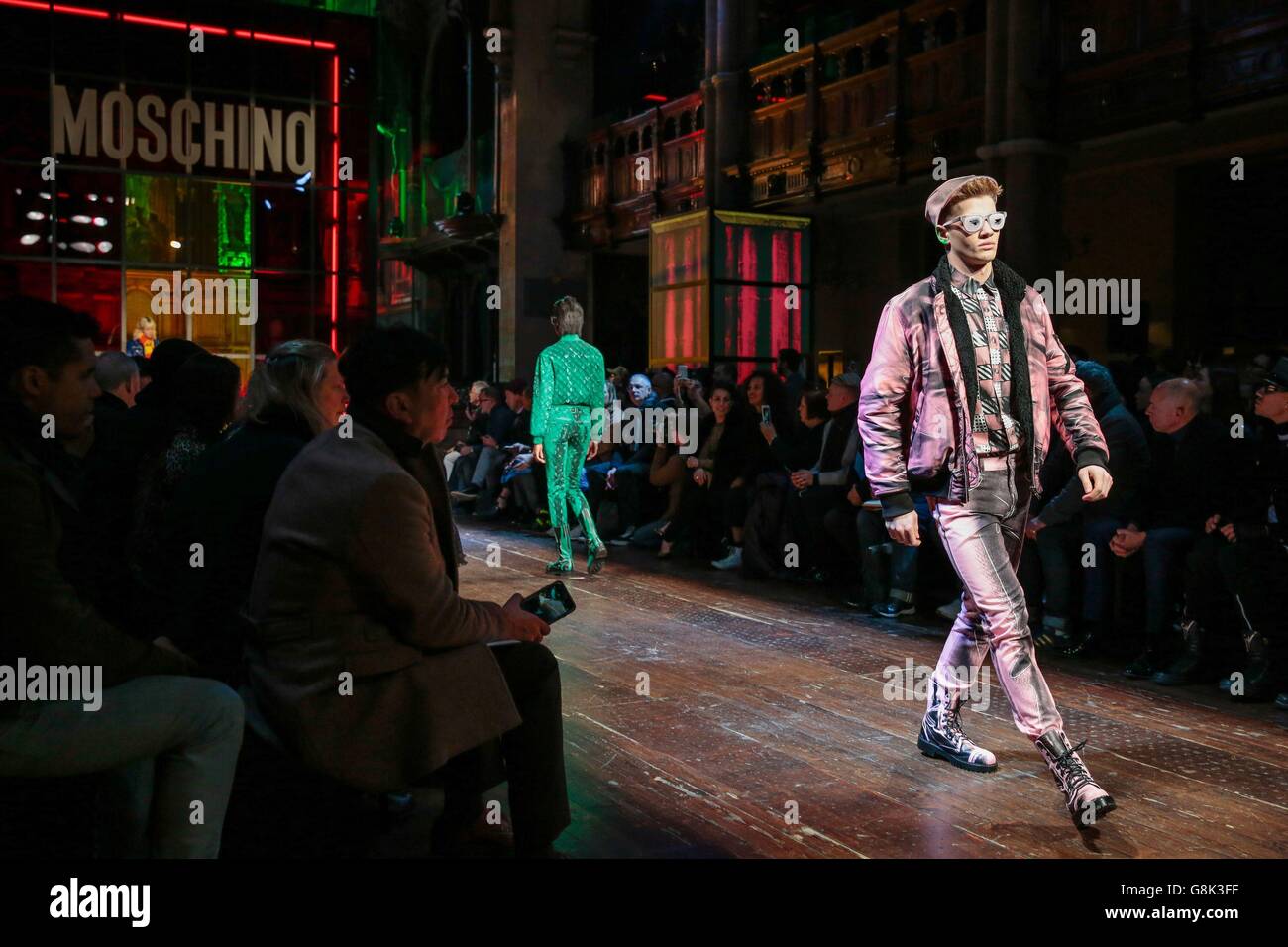 Moschino catwalk london collections hi-res stock photography and images ...