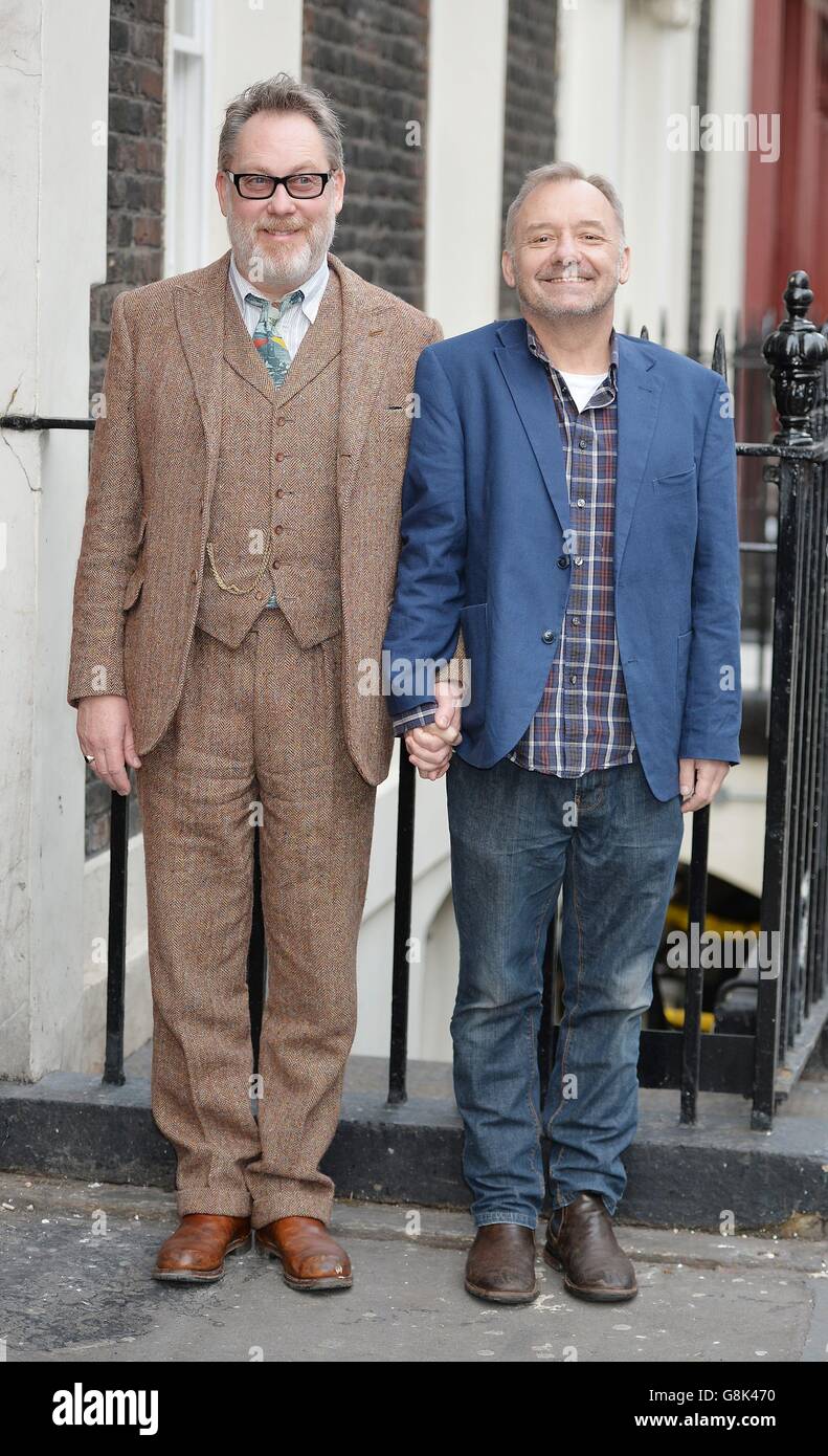 Vic reeves and bob mortimer hi-res stock photography and images - Alamy