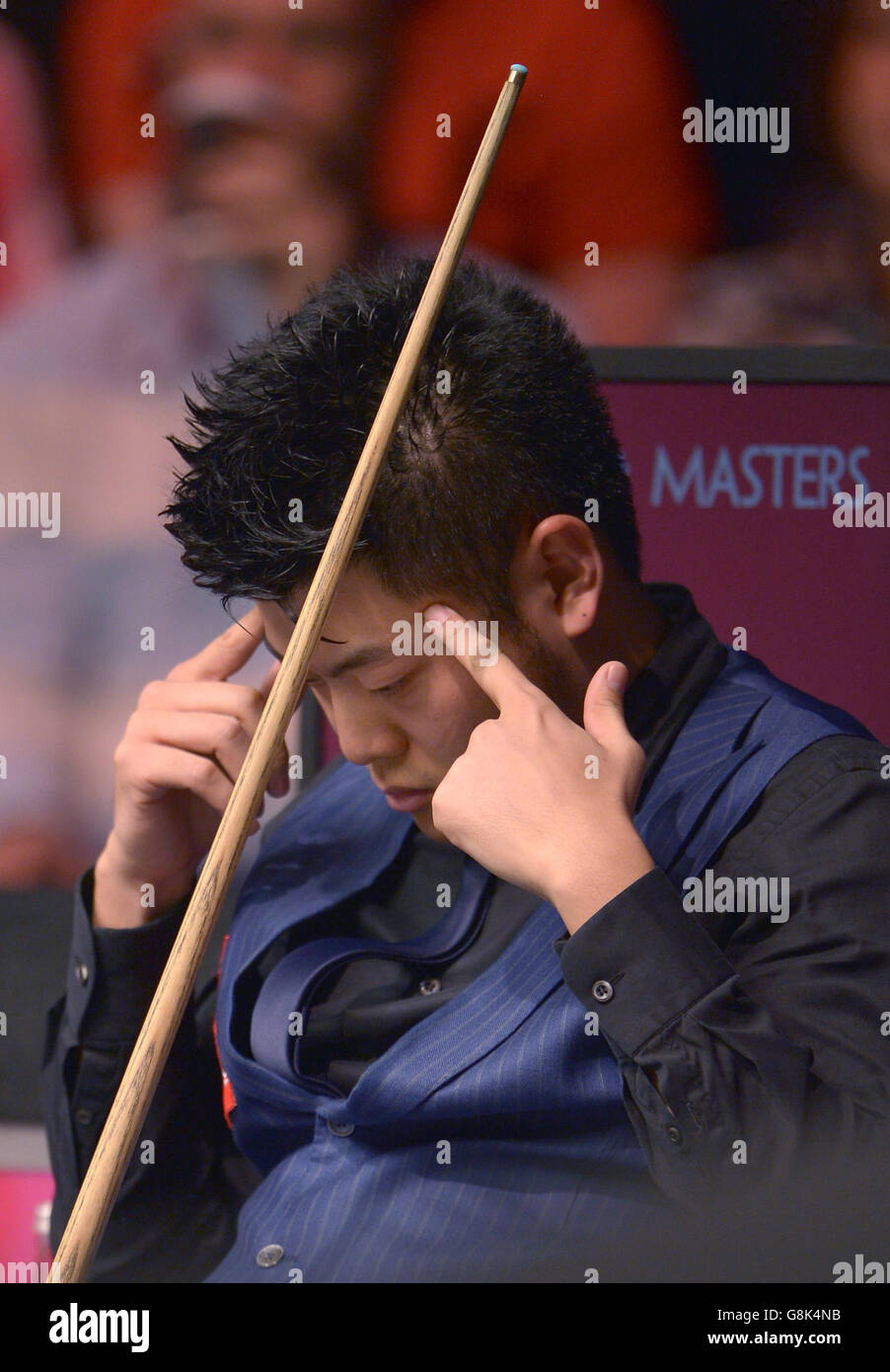 Dafabet Masters 2016 - Day Four - Alexandra Palace. Liang Wenbo reacts ...