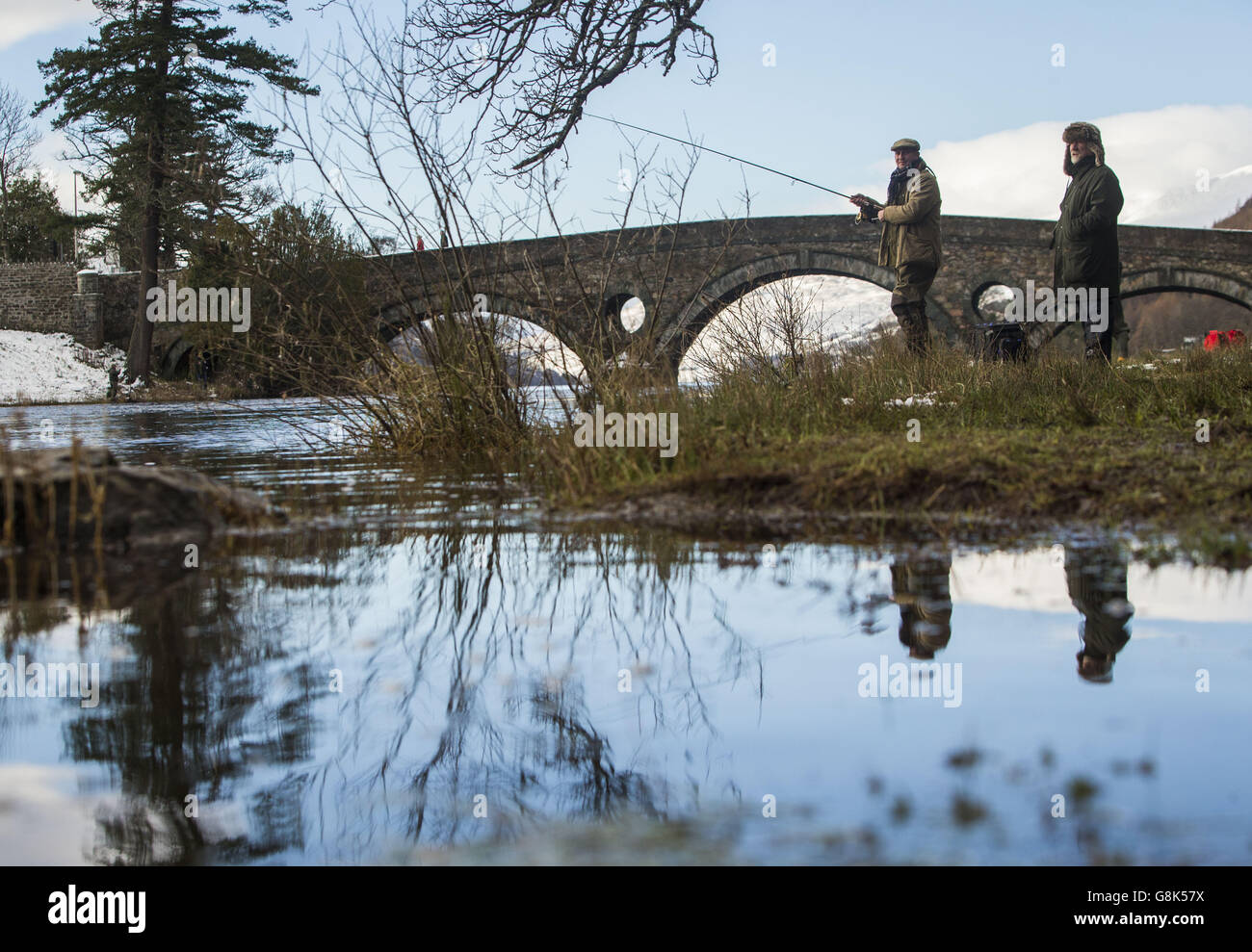 Salmon fishing season starts hi-res stock photography and images - Alamy
