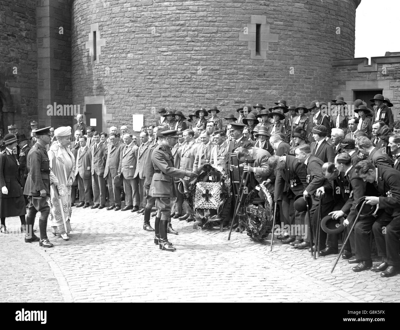 George V and Queen Mary - Scottish War Memorial, Edinburgh Stock Photo ...