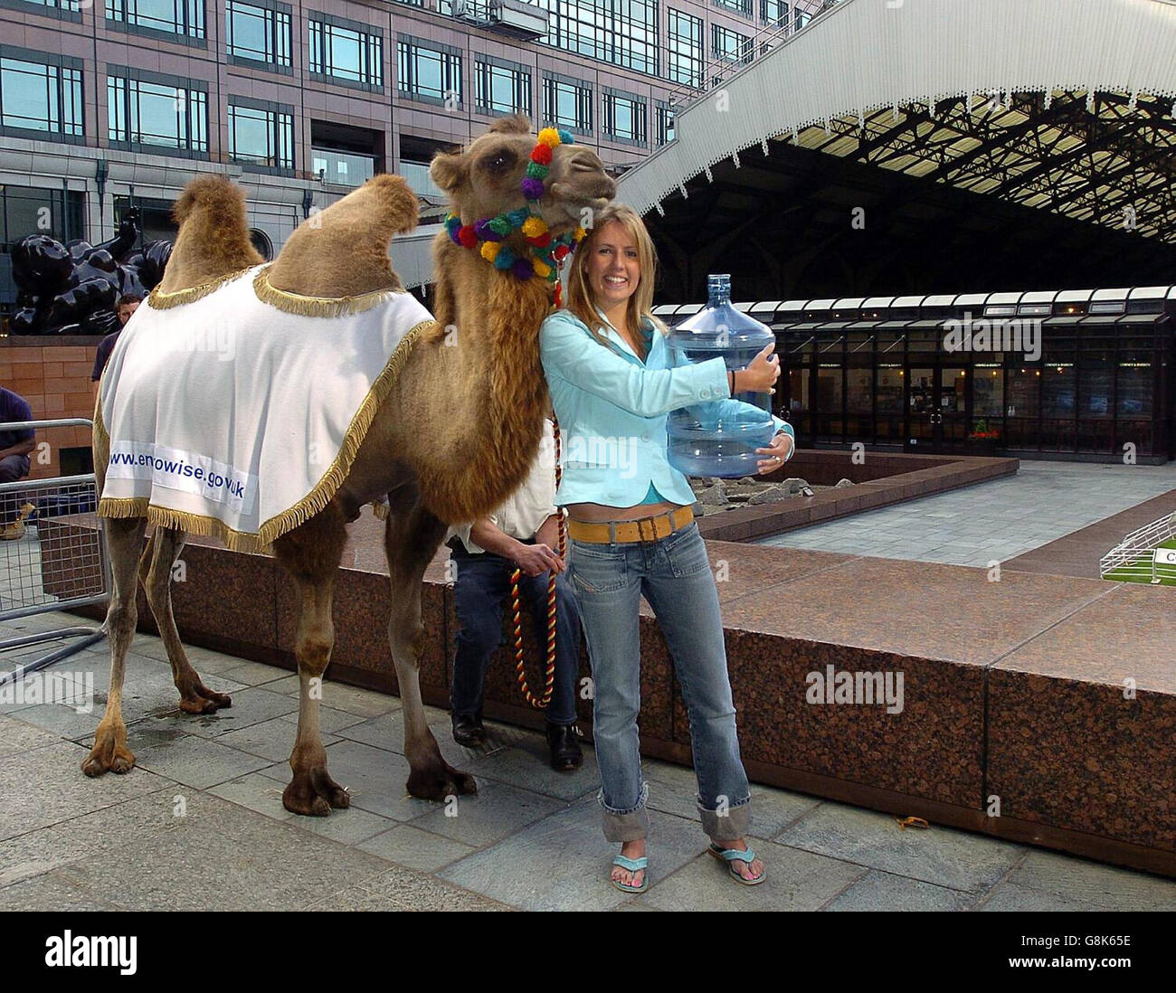 Laura Brooks, 19, from Southampton makes friends with camel Vanessa as ...