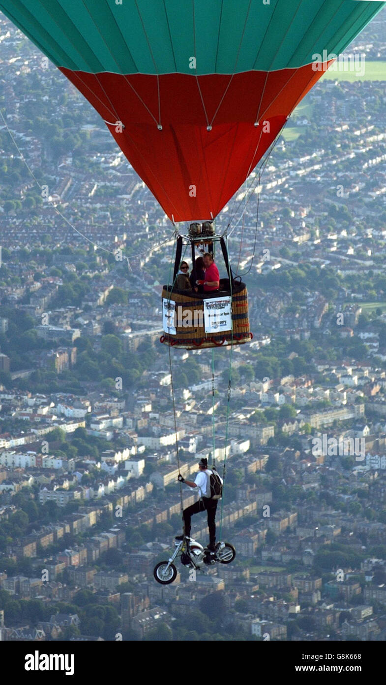 Discovery Channel's International Balloon Festival 2005 Stock Photo - Alamy