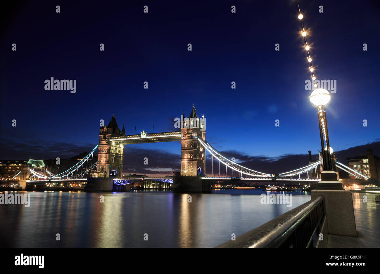 Buildings and Landmarks - Tower Bridge - London Stock Photo - Alamy