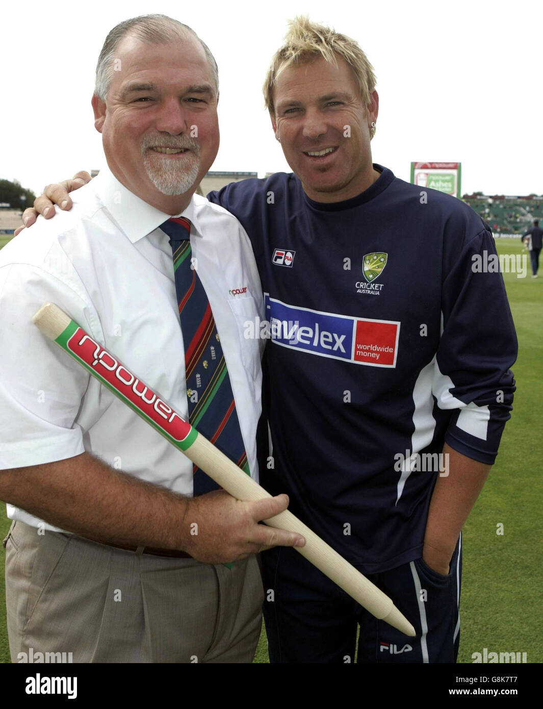 Shane warne mike gatting hi-res stock photography and images - Alamy