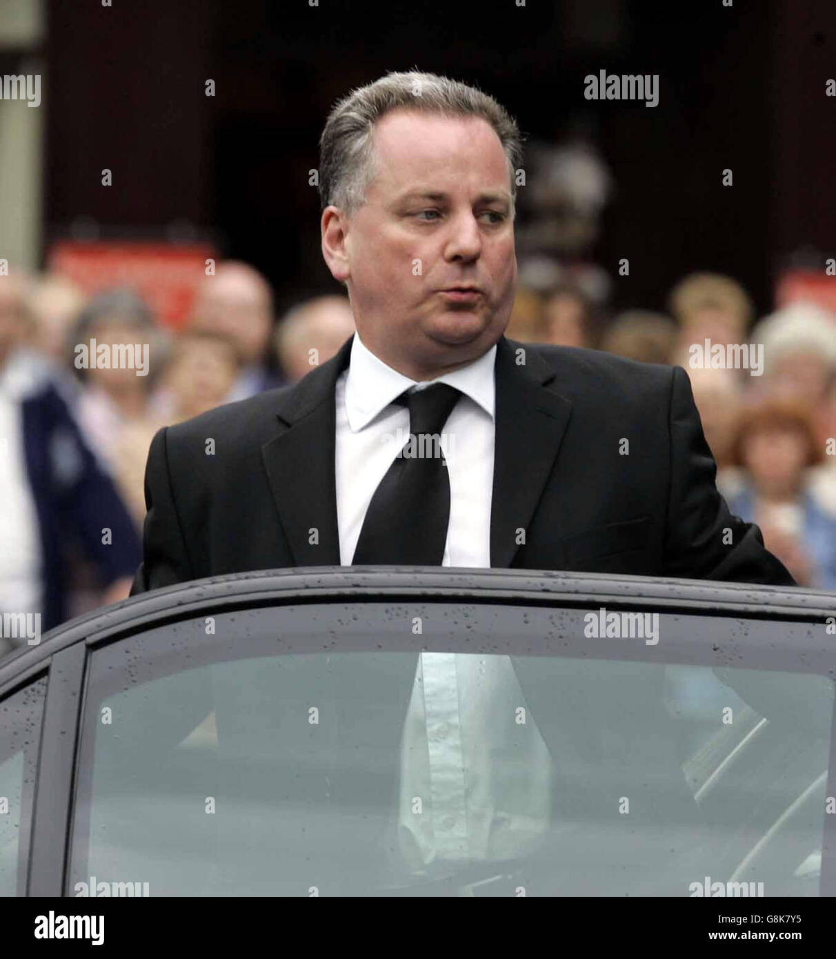 Foreign secretary robin cook arrives with wife gaynor hi-res stock ...
