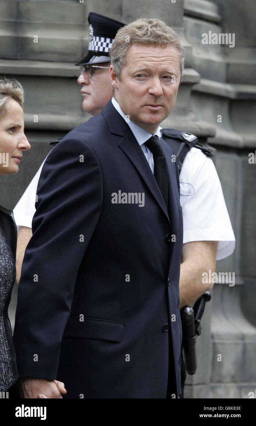 Robin Cook Funeral - St Giles Cathedral Stock Photo - Alamy