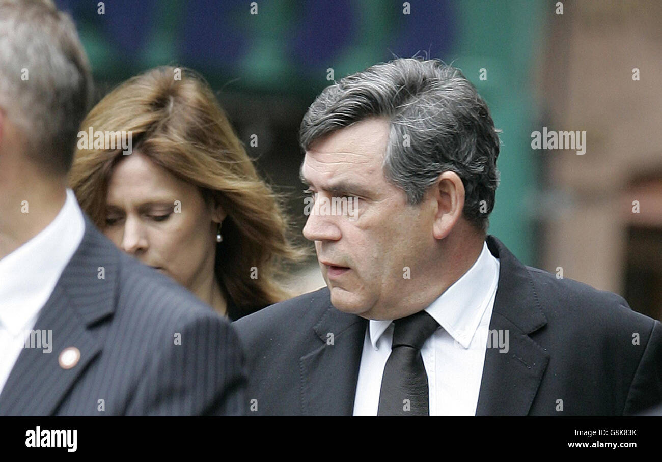 Gordon Brown and wife Sarah arrive for the funeral of former Foreign ...