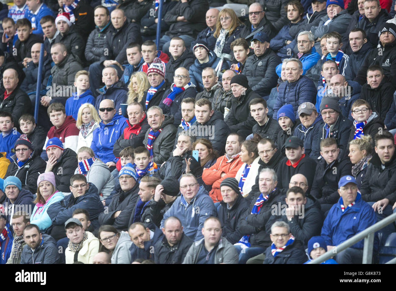 Falkirk fans in the stands hi-res stock photography and images - Alamy