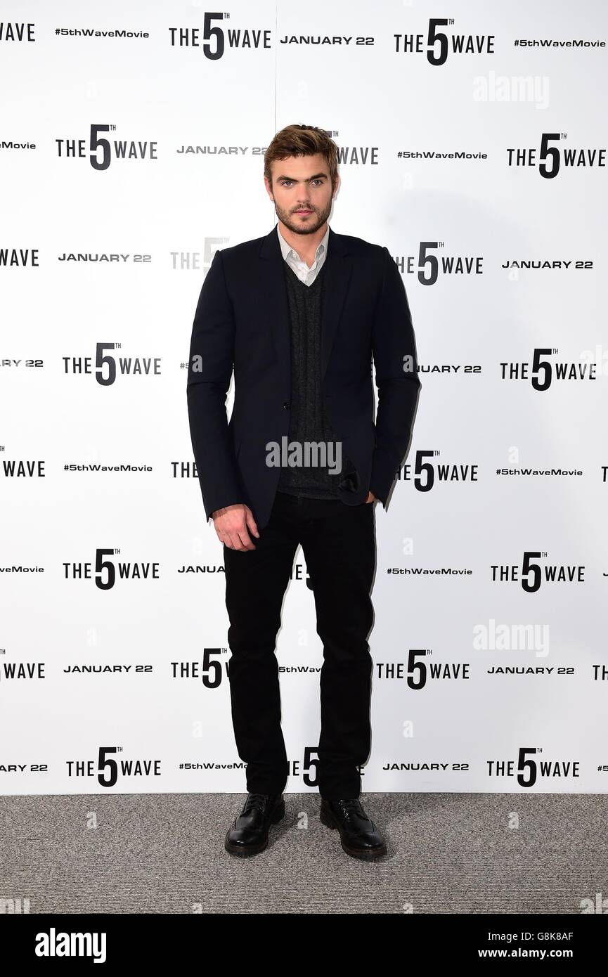 Alex roe hi-res stock photography and images - Alamy