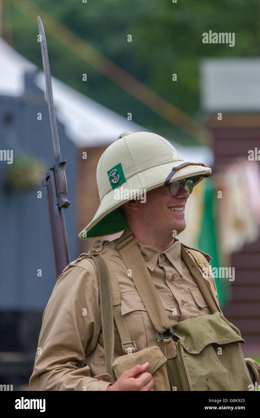 British reenactor world war hi-res stock photography and images - Alamy
