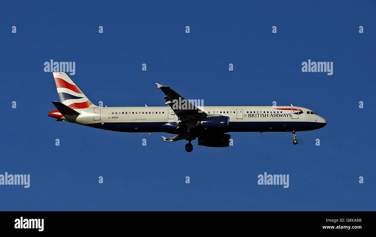 Plane Stock - Heathrow Airport Stock Photo - Alamy