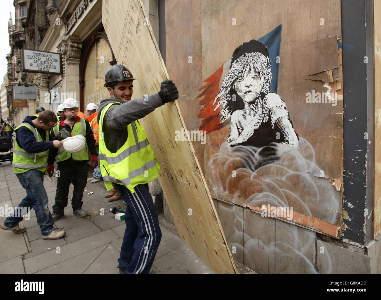 New Banksy in London Stock Photo - Alamy