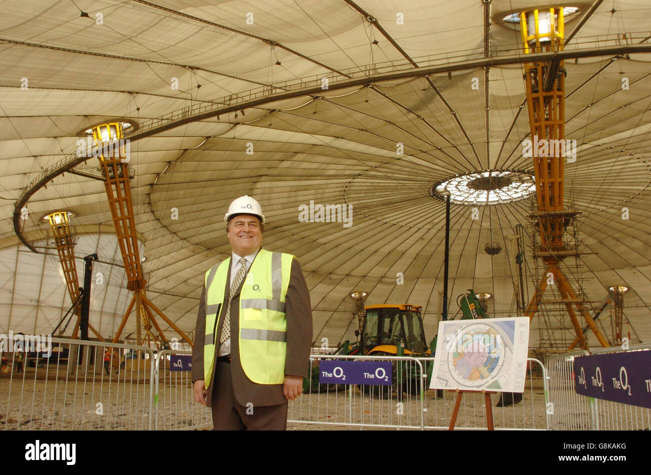 'The O2' Construction site Stock Photo - Alamy