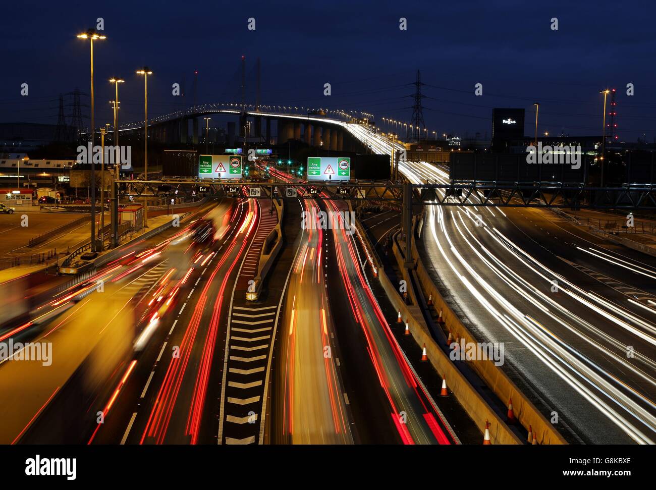 Highways england and thames hi-res stock photography and images - Alamy