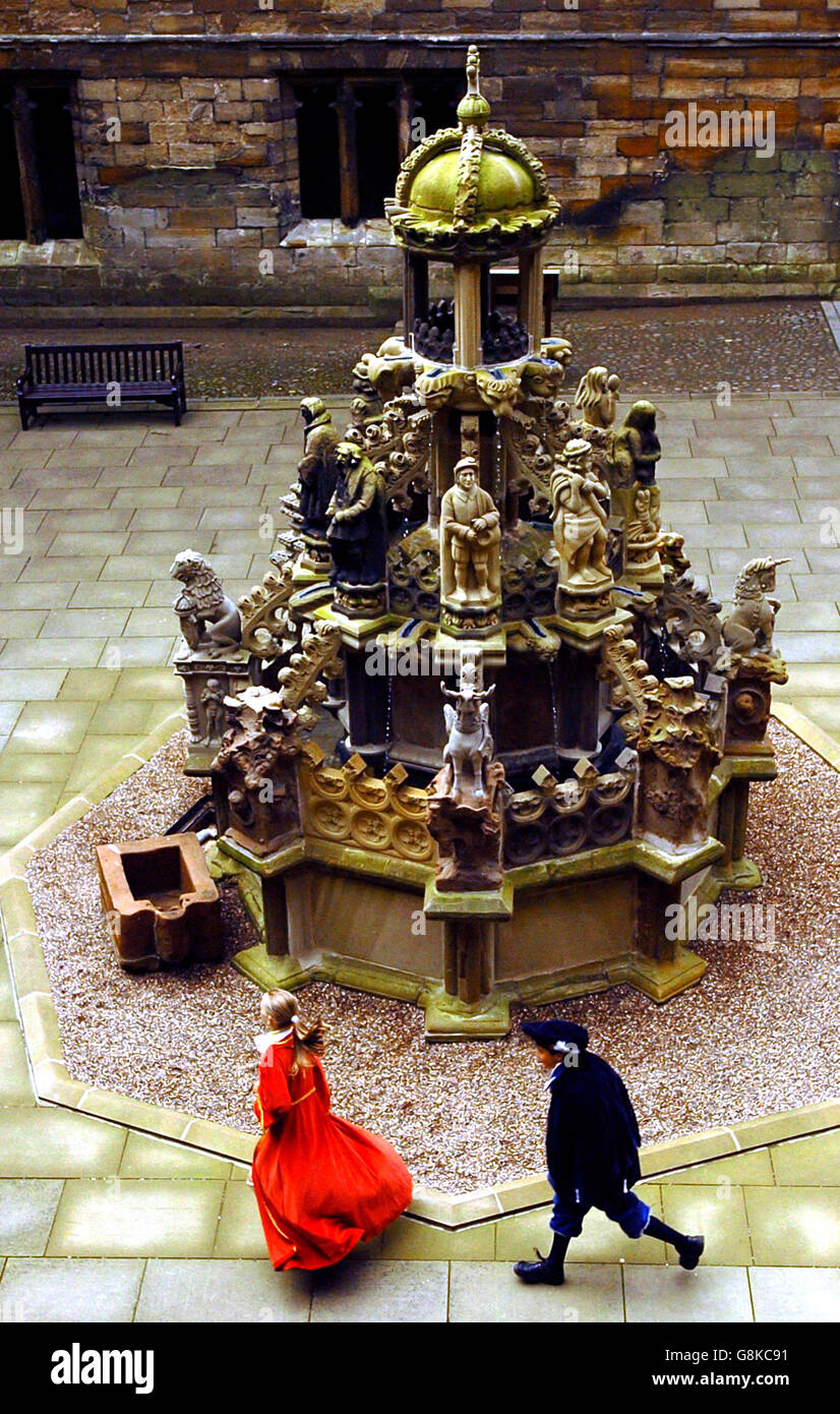Linlithgow Palace Fountain High Resolution Stock Photography and Images ...