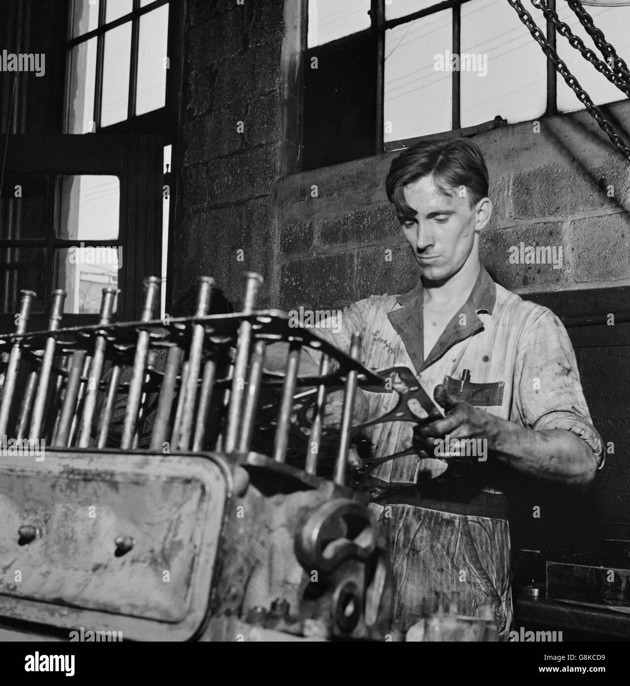 Bus engine and mechanic Black and White Stock Photos & Images - Alamy