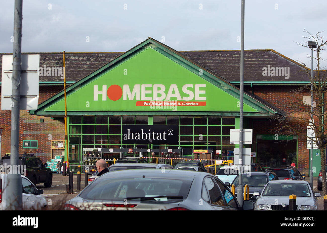 City homeretail hi-res stock photography and images - Alamy