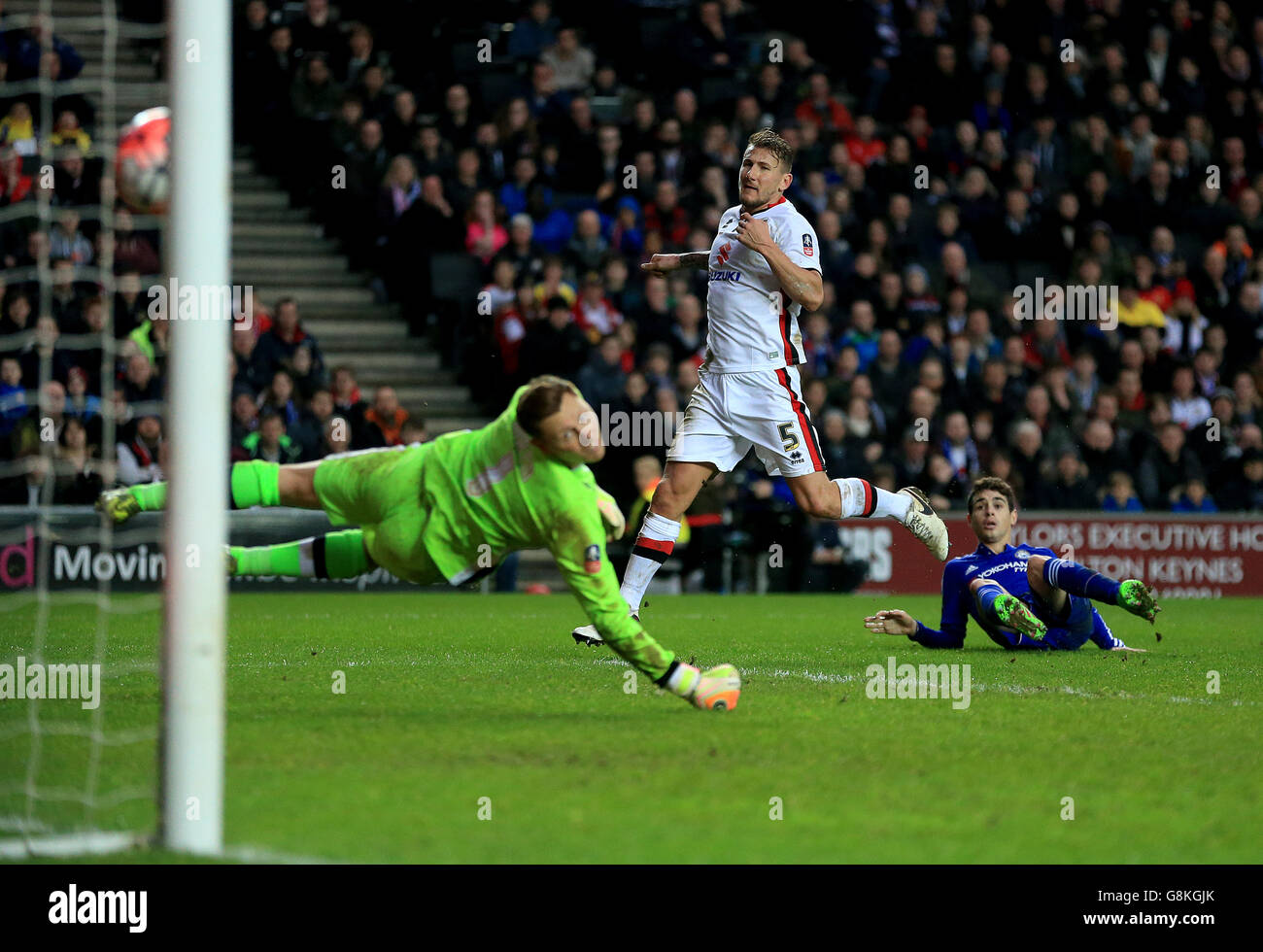 Milton dons chelsea emirates fa cup fourth round stadium hi-res stock ...
