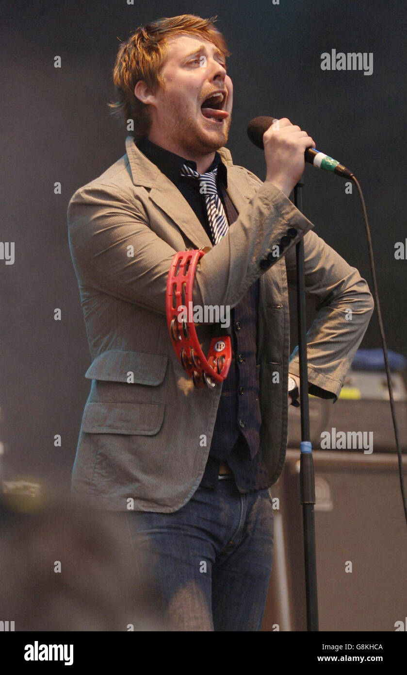 Lead singer of the Kaiser Chiefs, Ricky Wilson performing on the ...