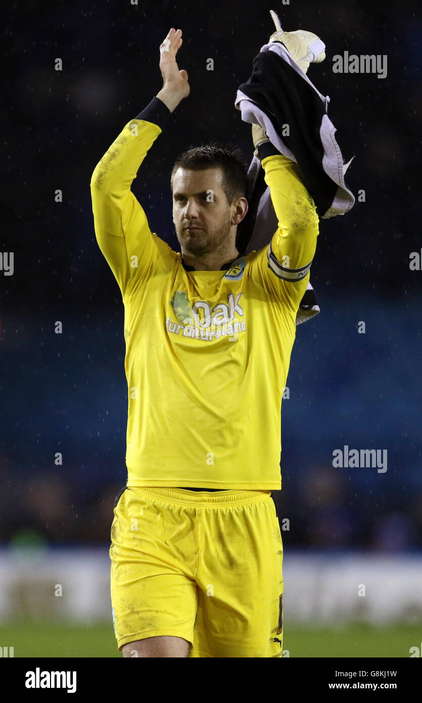 Tom heaton championship burnley hi-res stock photography and images - Alamy