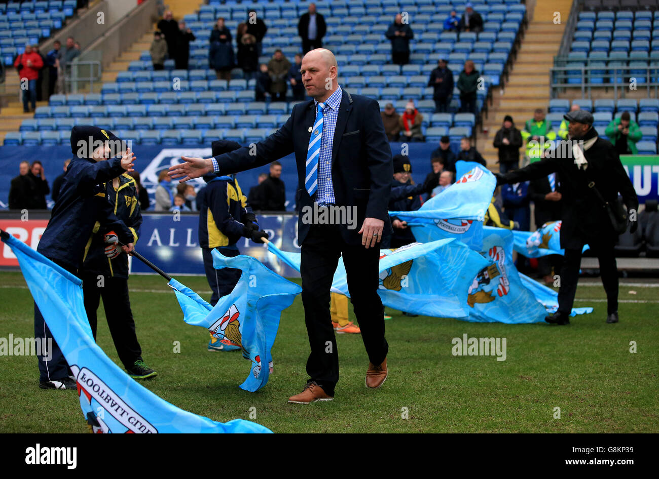 Former coventry city player david busst hi-res stock photography and ...