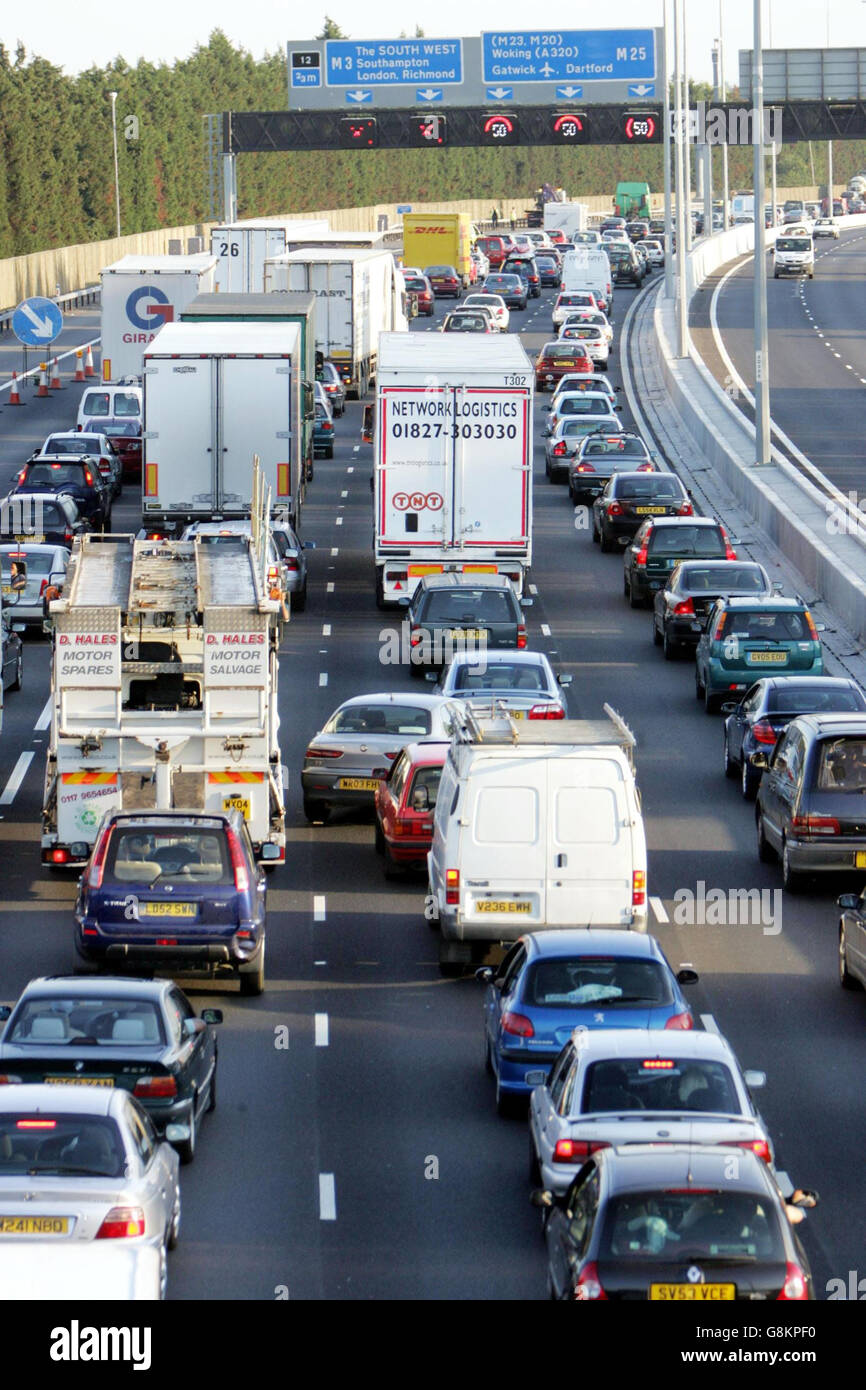 ACCIDENT M25 3 Stock Photo - Alamy