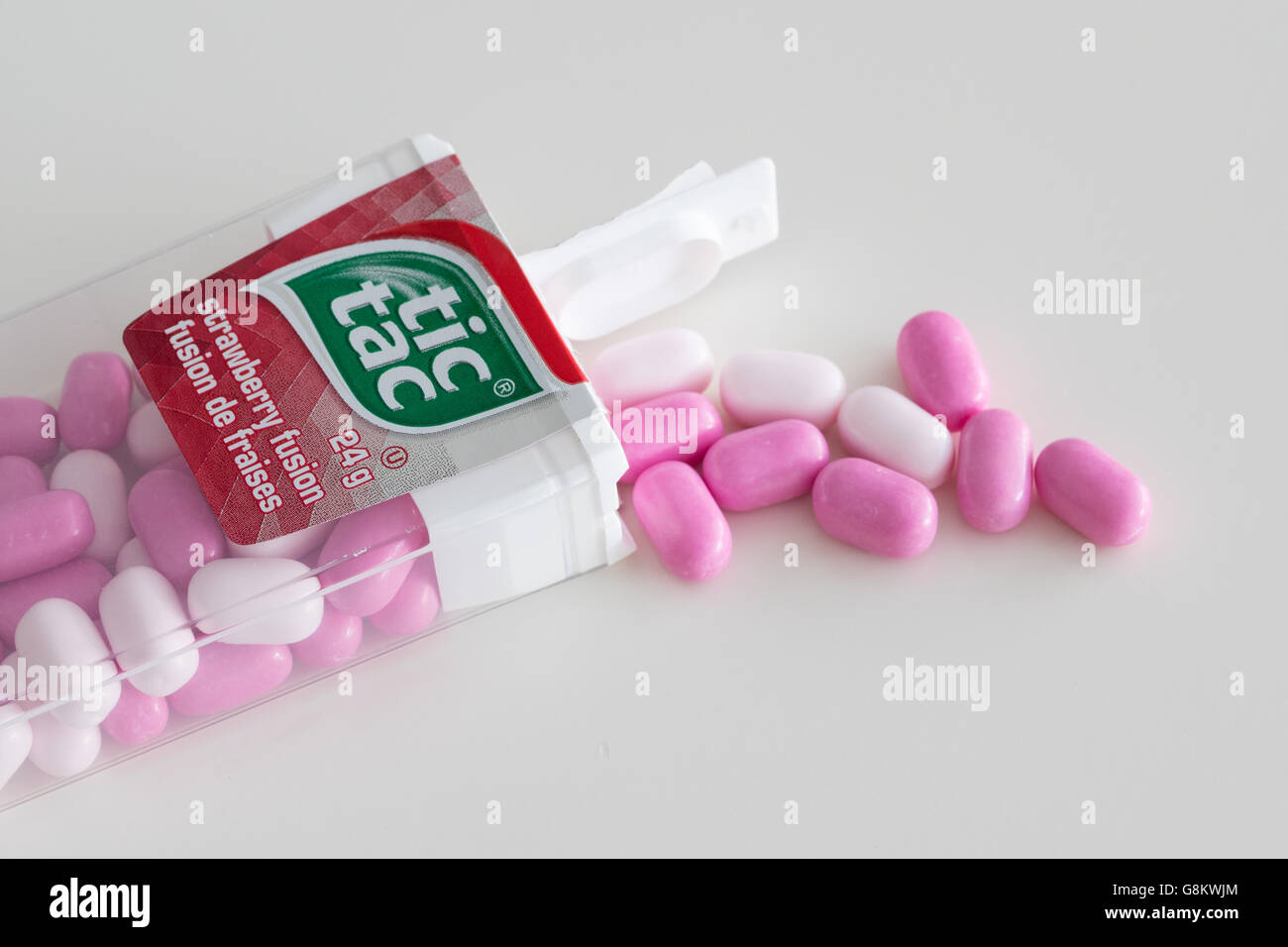 Ferrero Tic Tac candy. Strawberry fusion flavour and Canadian packaging ...