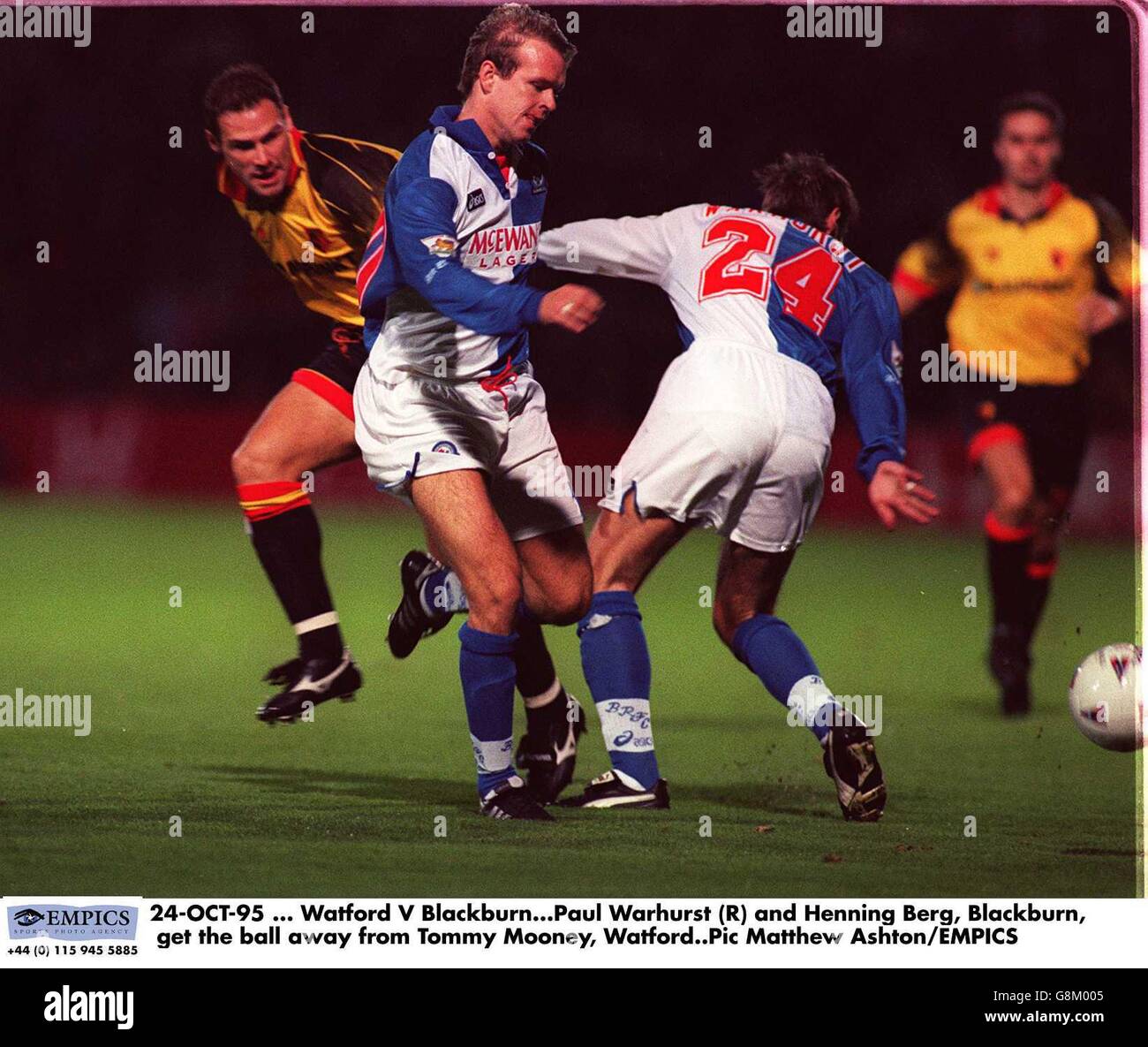 24-OCT-95 ... Watford V Blackburn. Paul Warhurst (R) and Henning Berg ...