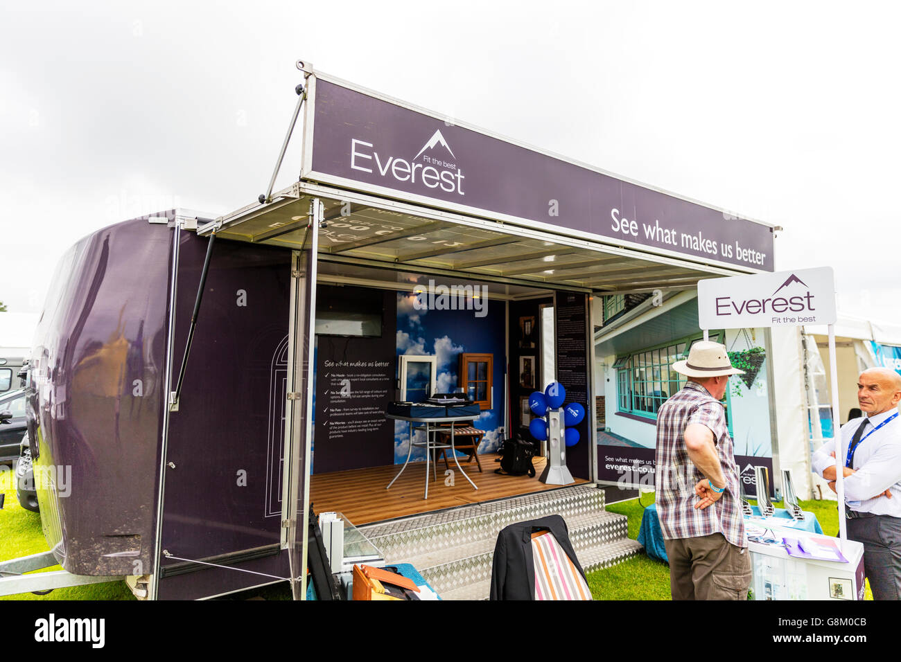 Everest windows window double glazing salesman sales stand selling ...